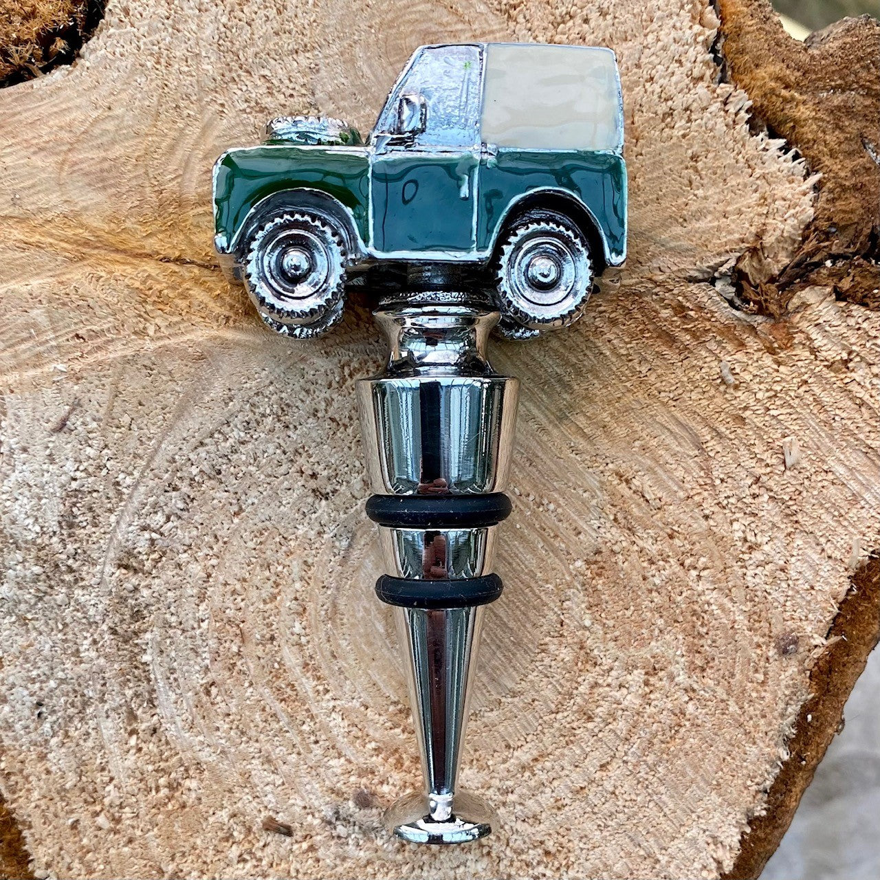 Series 3 Land Rover Vintage 4 x 4 Bottle Stopper - At home in the country